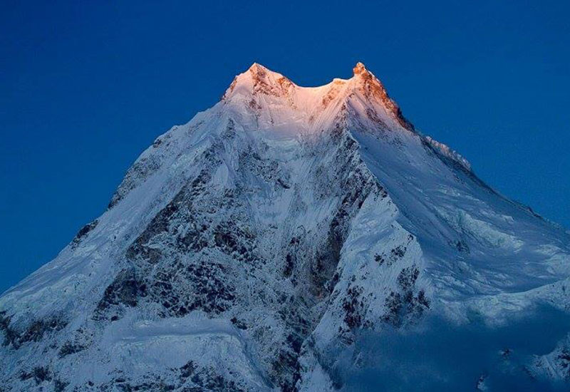 Climbing Manaslu Expedition - Asian Trekking