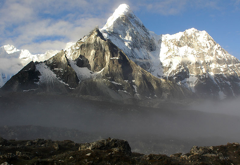 Island Peak - Asian Trekking